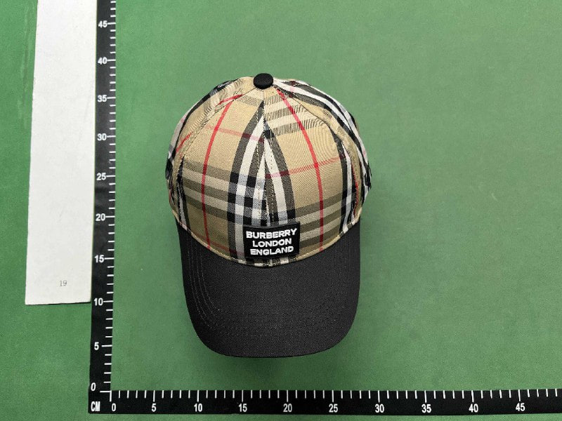 Burberry Check Print & Logo Cap-Headwear-pk sheet